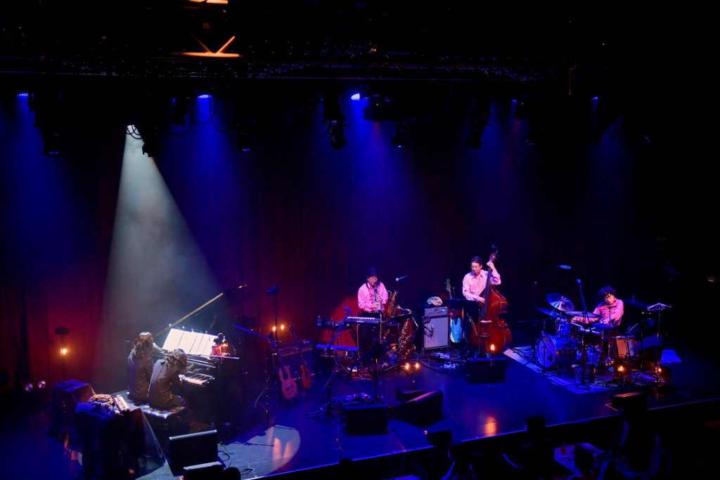 Kitri、初のバンド編成ライヴ。新たな世界へと踏み出した、特別な一夜について | 音楽と人.com